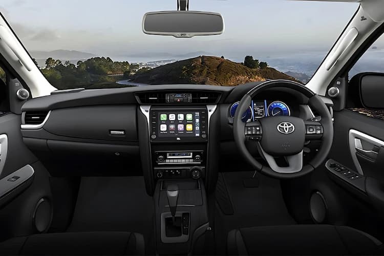 Toyota Fortuner Price, Variants, Images, Mileage and Reviews.