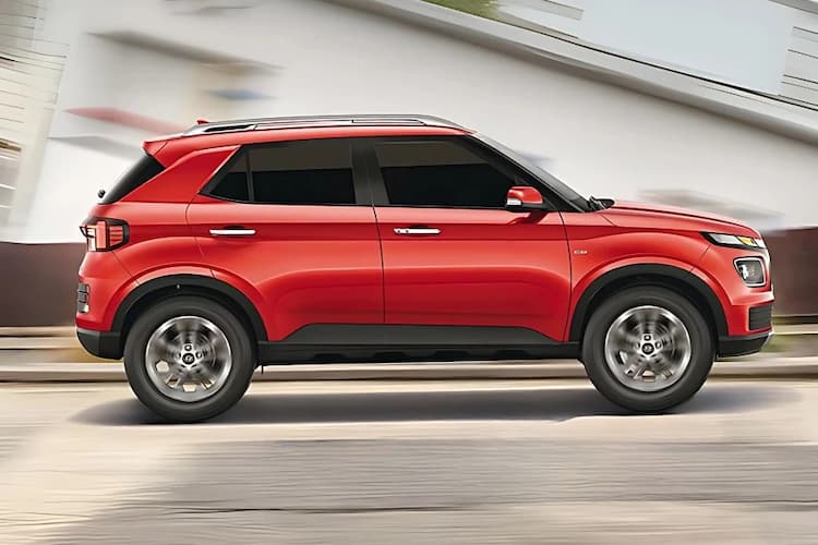 Hyundai Venue Price, Variants, Images, Mileage and Reviews.